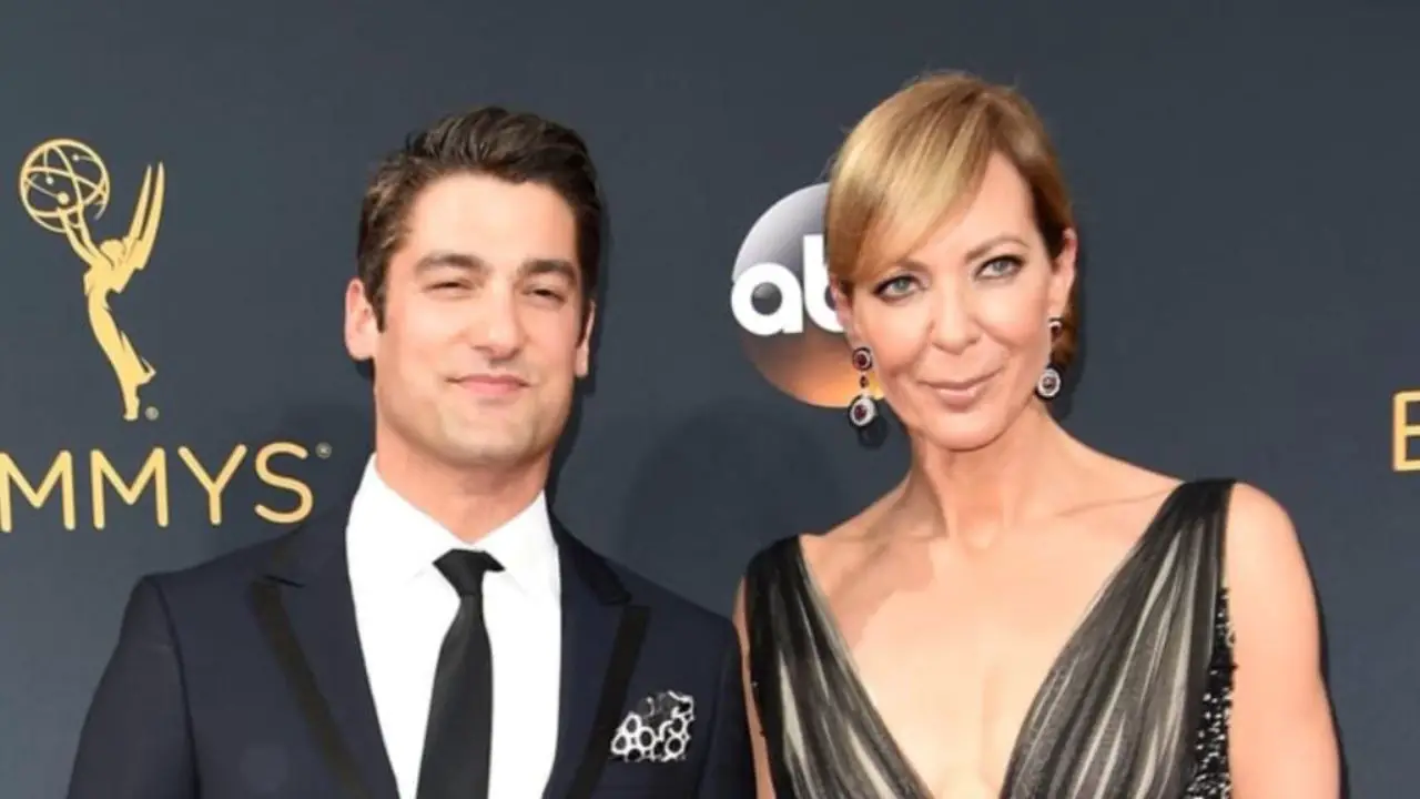 Allison Janney’s Boyfriend in 2022: Did the 62-Year-Old Star Ever Get ...