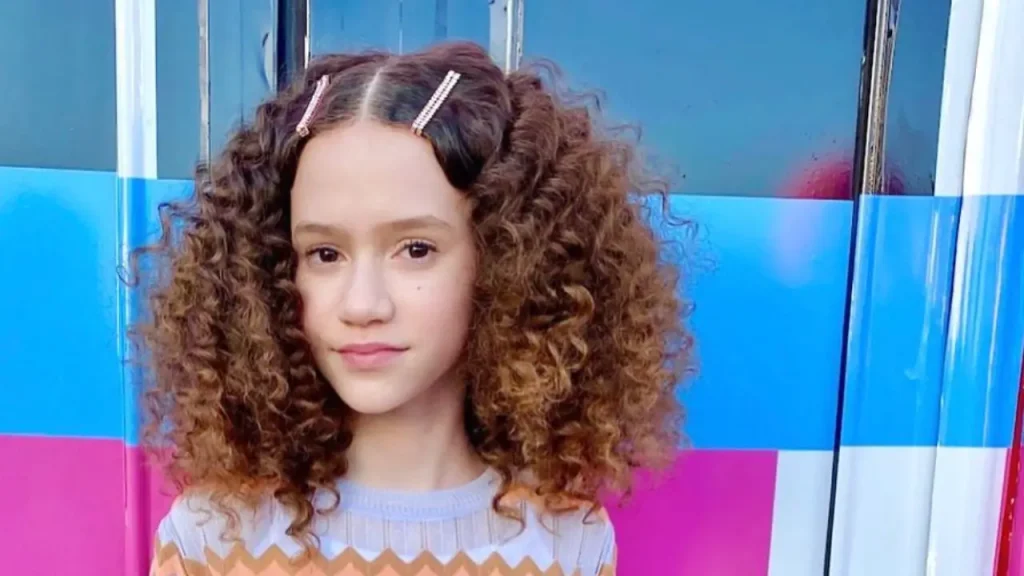 Daughter of Liza in Pain Hustlers: Meet Cast Chloe Coleman! - Celebs In ...