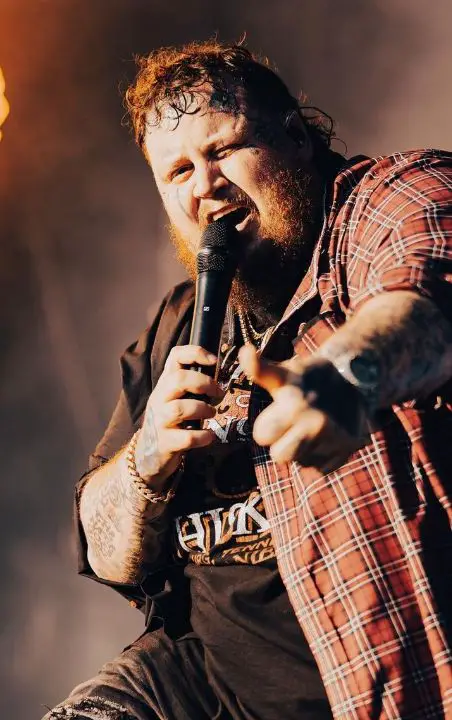 Jelly Roll’s Weight Gain and Weight Loss Journey! - Celebs In-depth