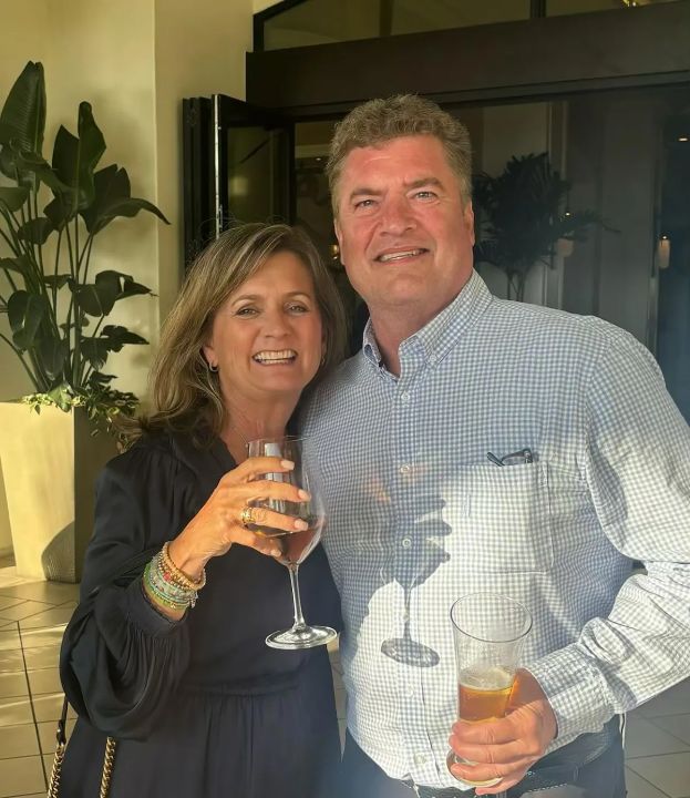 Pat Finn's Wife, Donna Crowley, and 3 Kids | Family