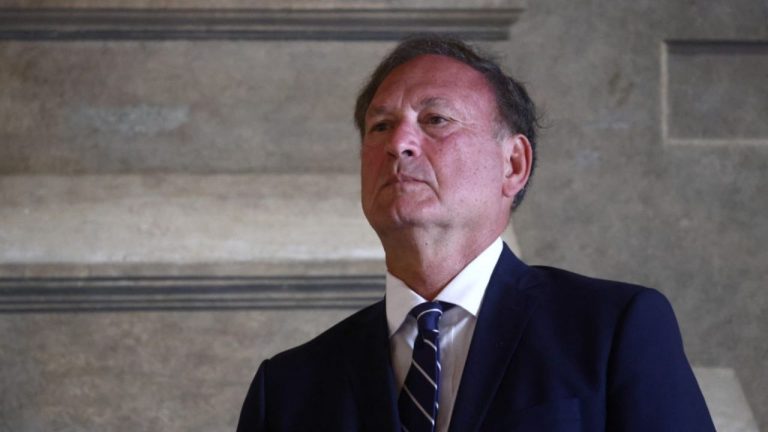 Is Samuel Alito Conservative or Liberal? Ideology, Explained