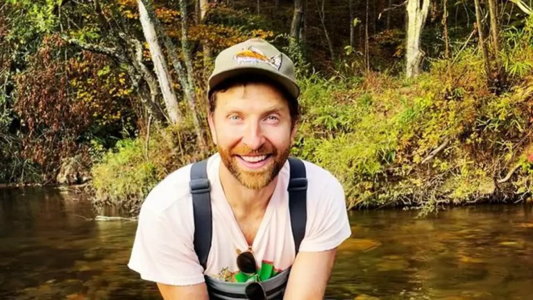 Brett Eldredge’s Girlfriend: Wife, Kids, Kelly Clarkson, Sadie, Rachel ...