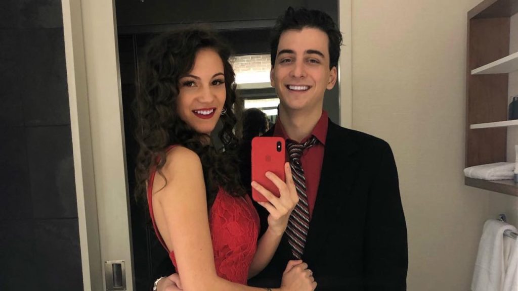 Cloakzy Girlfriend 2021 - Twitch Streamer is Dating His GF for 3 Years ...