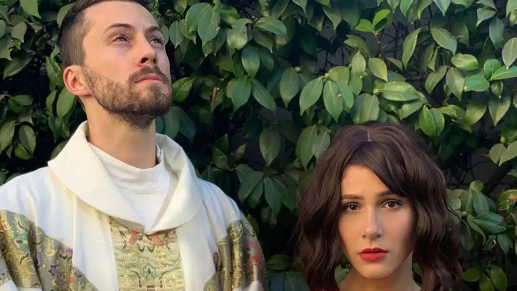 Erin Sanders’ Boyfriend in 2023: Meet Adam Johan! - Celebs In-depth