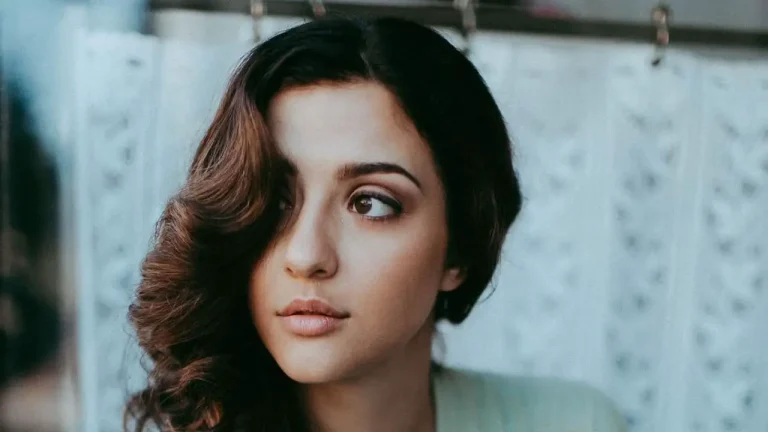 Katie Findlay’s Husband (Spouse): Is ‘They’ Married? - Celebs In-depth