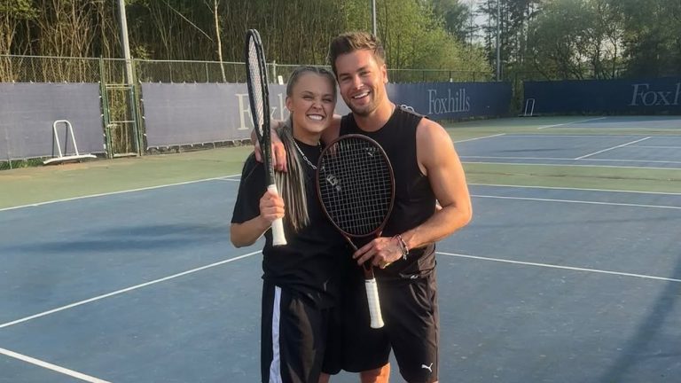 JoJo Siwa Boyfriend: New Romance with Chris Hughes (2025)