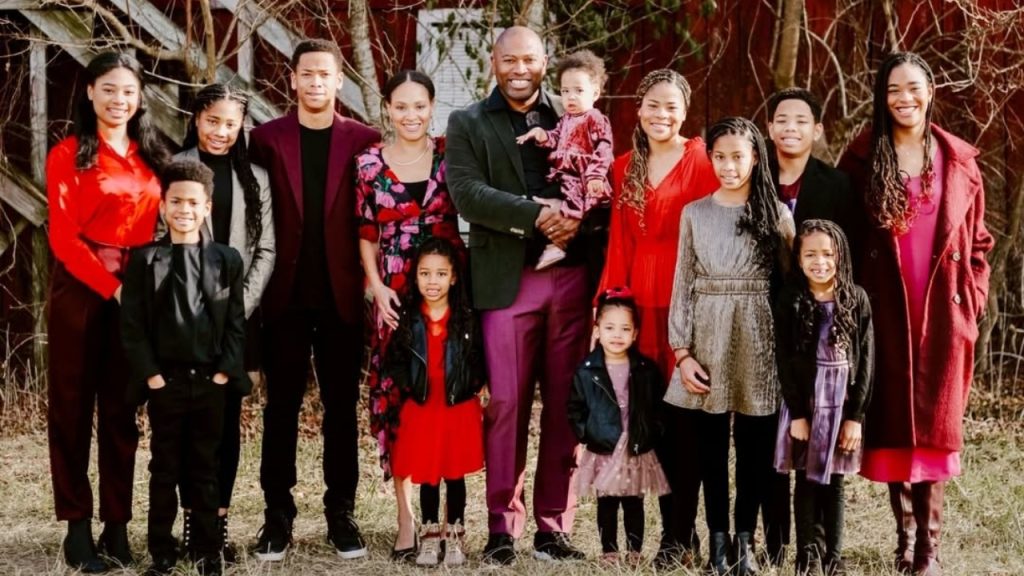 Shaun Alexander's Family: Meet His Wife and 14 Kids