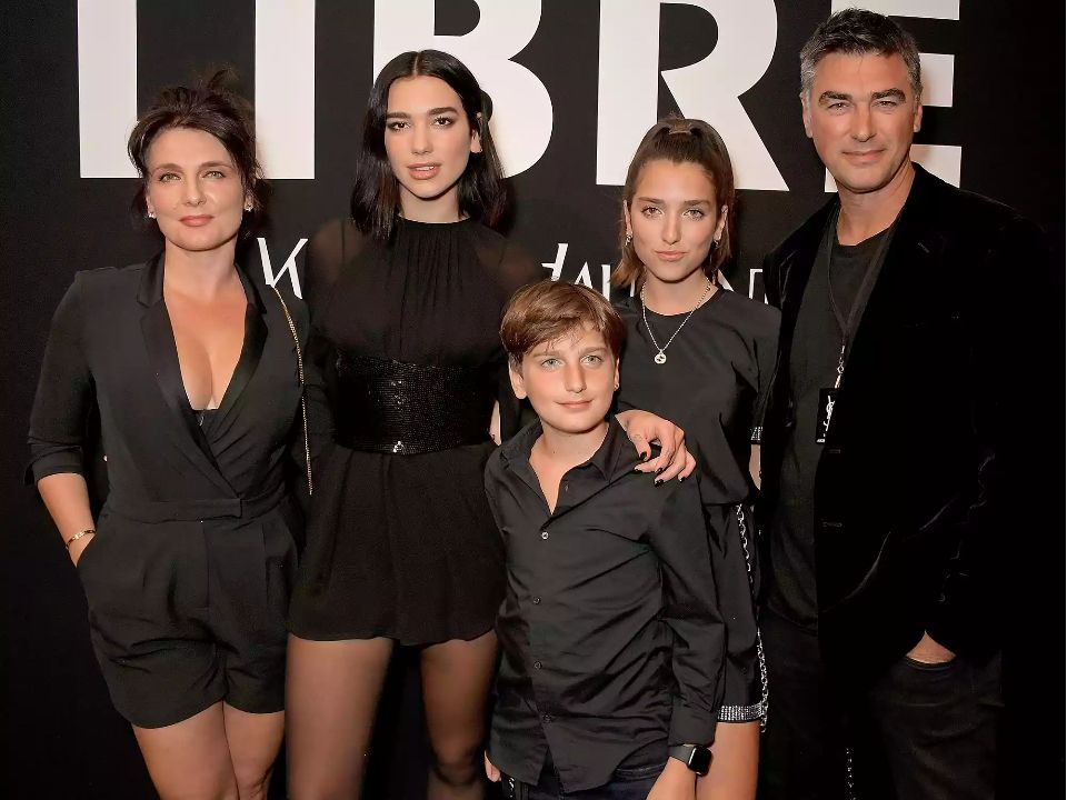 Dua Lipa Ethnicity, Real Name: Does She Speak Spanish?